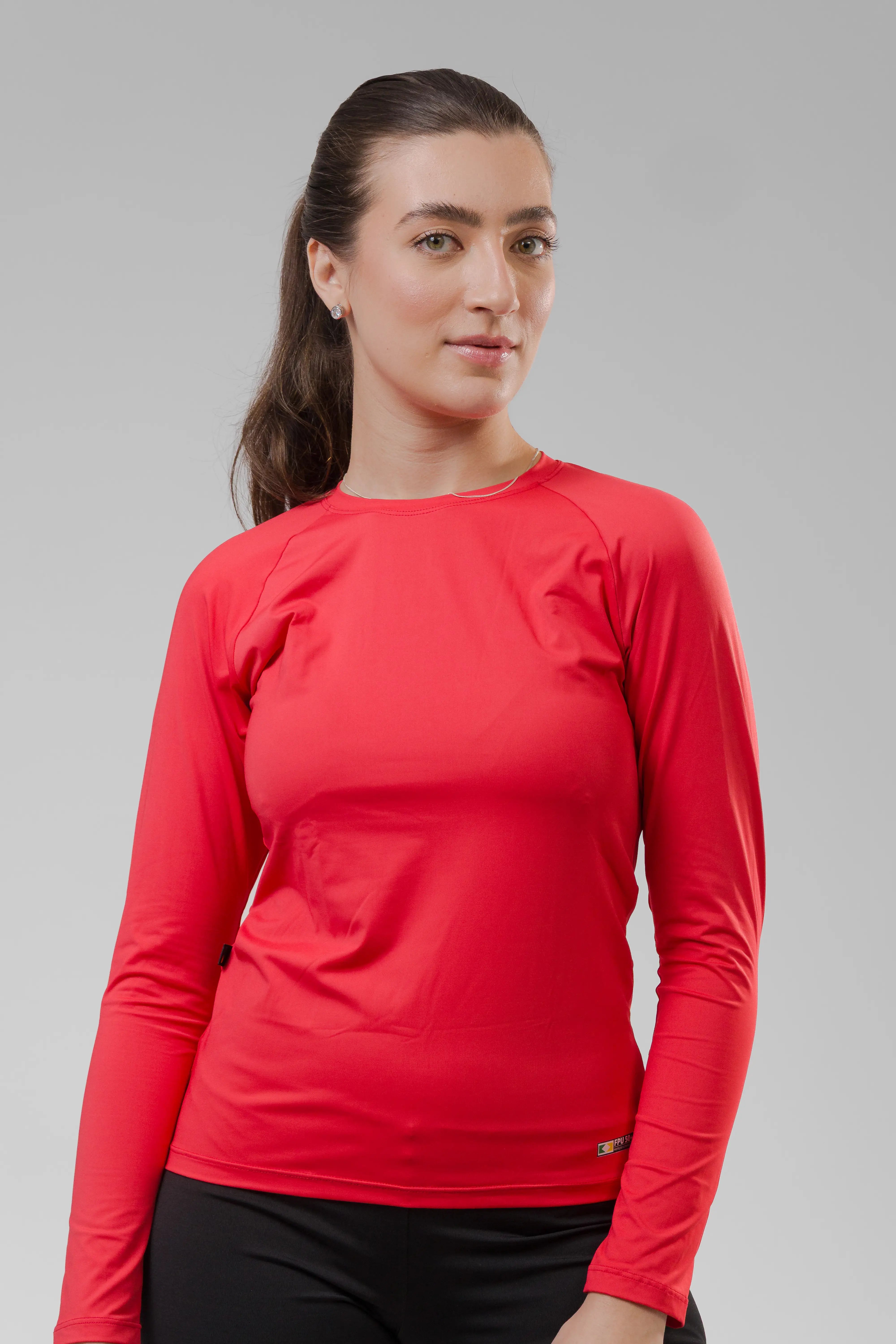 Camiseta Feminina UV+ Vermelha - Manga Longa – Corta Vento Brasil